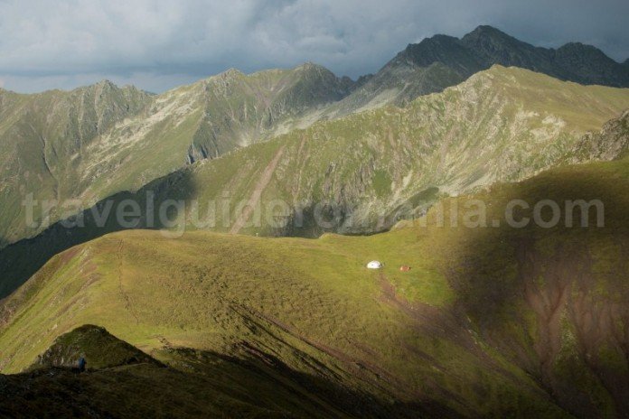 Crossing the Ridge of Fagaras Mountains from West to East