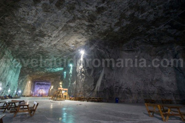 Praid salt mine - a must see objective in Transylvania - Travel Guide ...