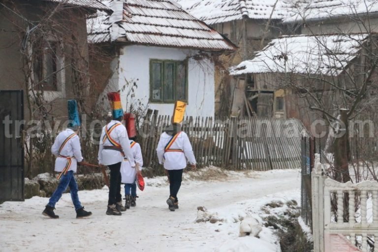 Traditions and customs in Romania during Christmas holidays - Travel ...