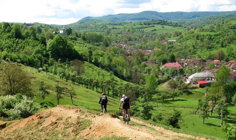 The Vascau Karst Plateau – The Apuseni Mountains izbuc (2) - Travel ...