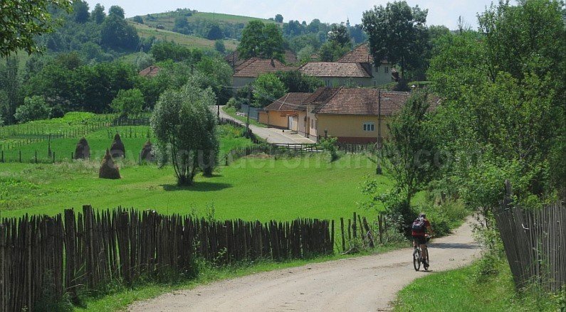 The Vascau Karst Plateau – The Apuseni Mountains izbuc (4) - Travel ...